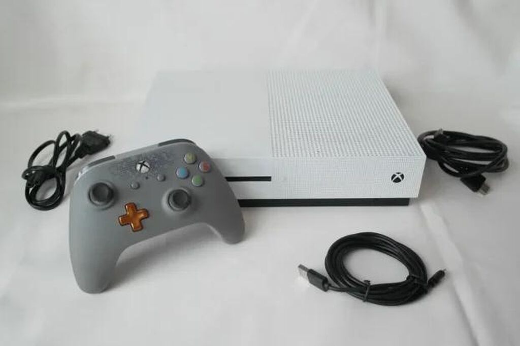 Xbox One S konzola, u odličnom radnom i fizičkom stanju. Podrška za