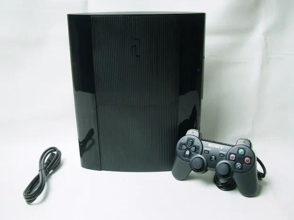 PlayStation 3 Super Slim (CECH-4004C), fabričko stanje, nikada