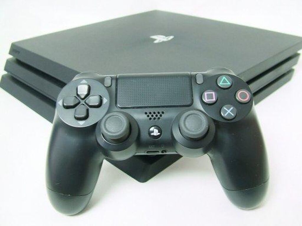 Sony PlayStation 4 Pro (model 7016B), u odličnom radnom i fizičkom