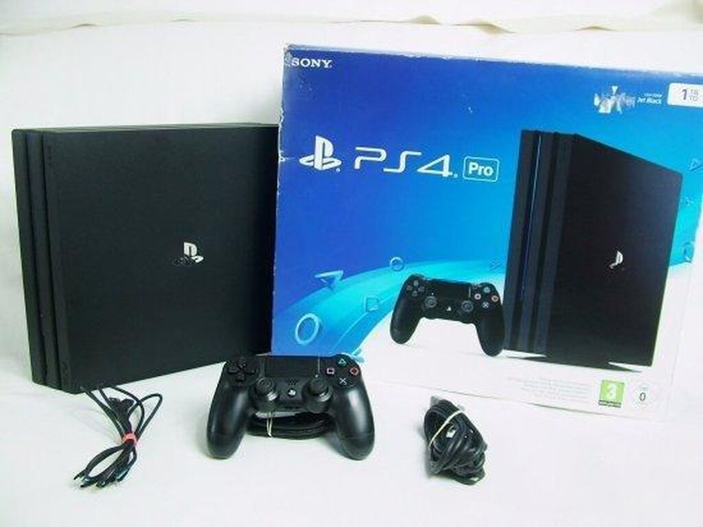 U ponudi Sony PlayStation 4 PRO konzola (CUH-7016B) u odličnom stanju