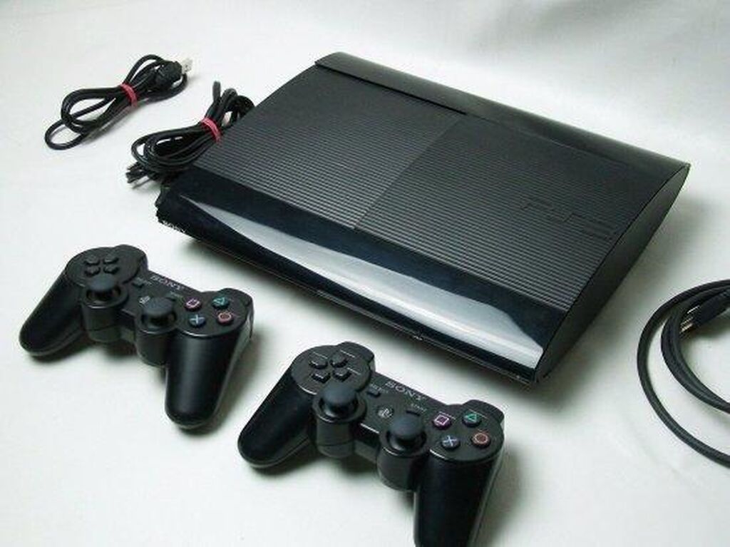 U ponudi PlayStation 3 konzola iz naslova, odlično očuvana. Konzola je