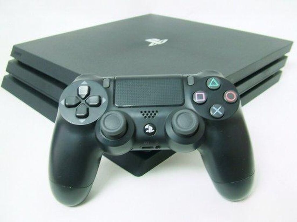 U ponudi Sony PlayStation 4 PRO konzola u perfektnom stanju, vrlo malo