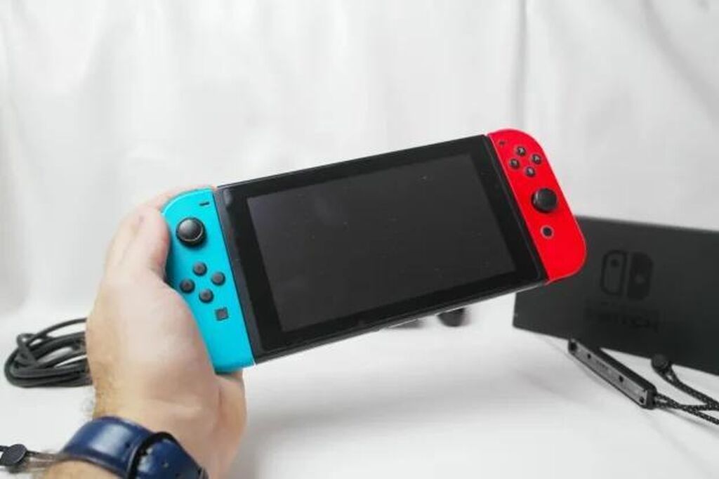 Nintendo Switch konzole – ponuda (polovno, originalno stanje) Konzole