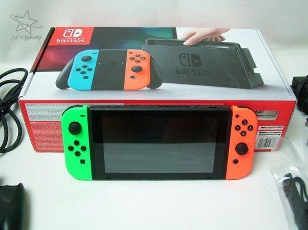Nintendo Switch konzola u odličnom stanju, veoma malo korišćena