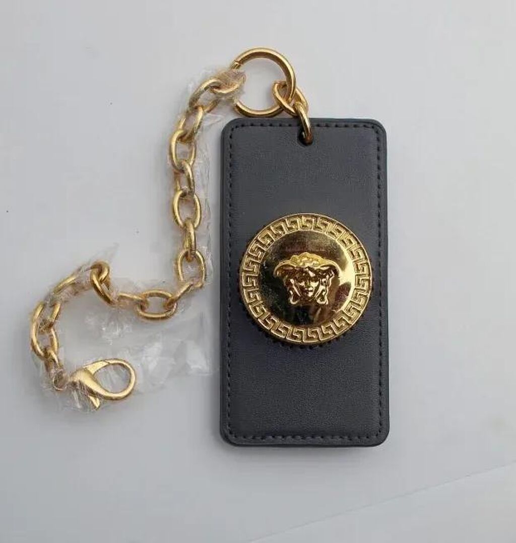 Versace Bag Tag Poshmark ORIGINAL. Original VERSACE oznaka za torbu