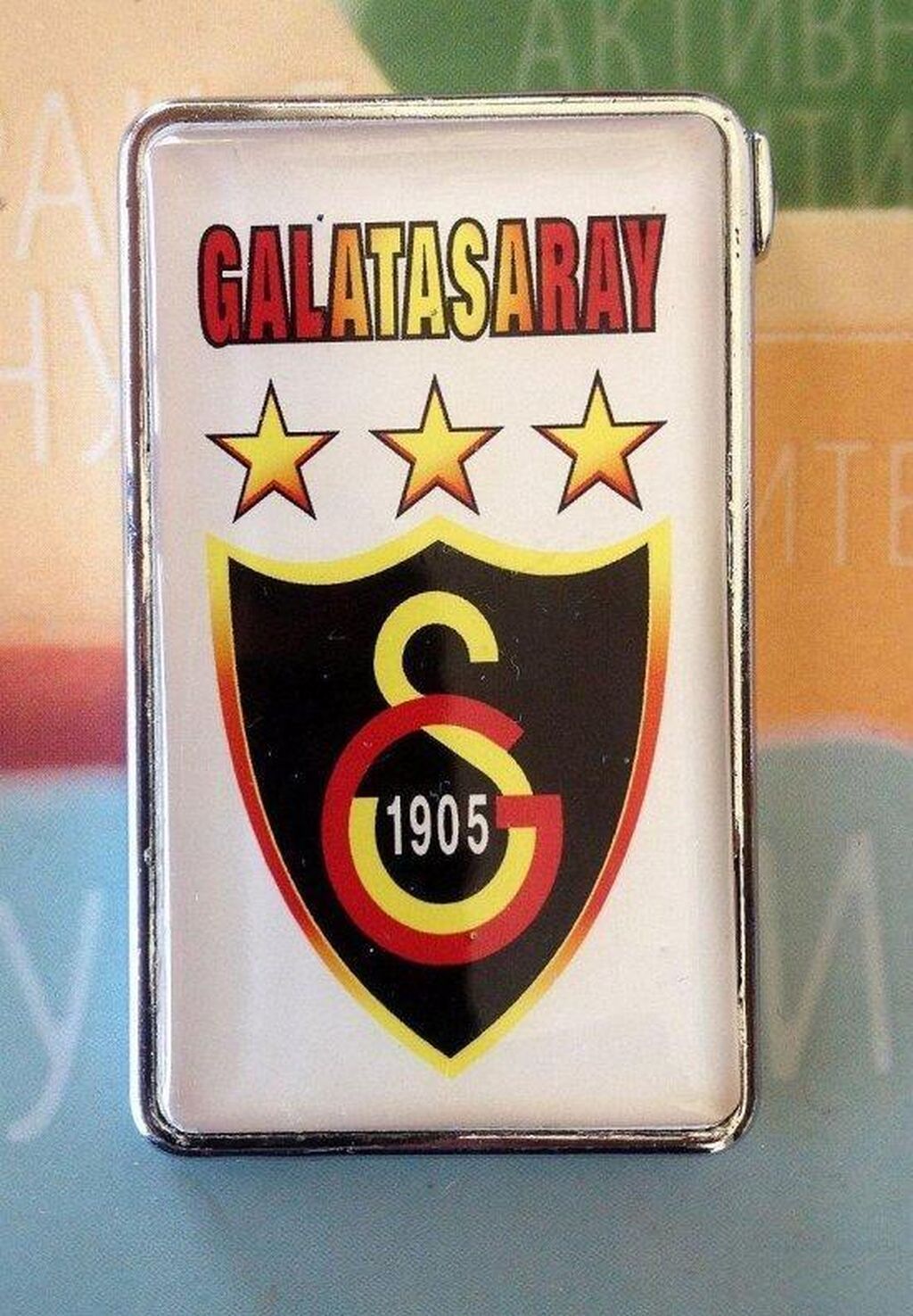 Pljosnati upaljač GALATASARAY 1905 I8x5cm!. Ispravan. Prelep upaljač