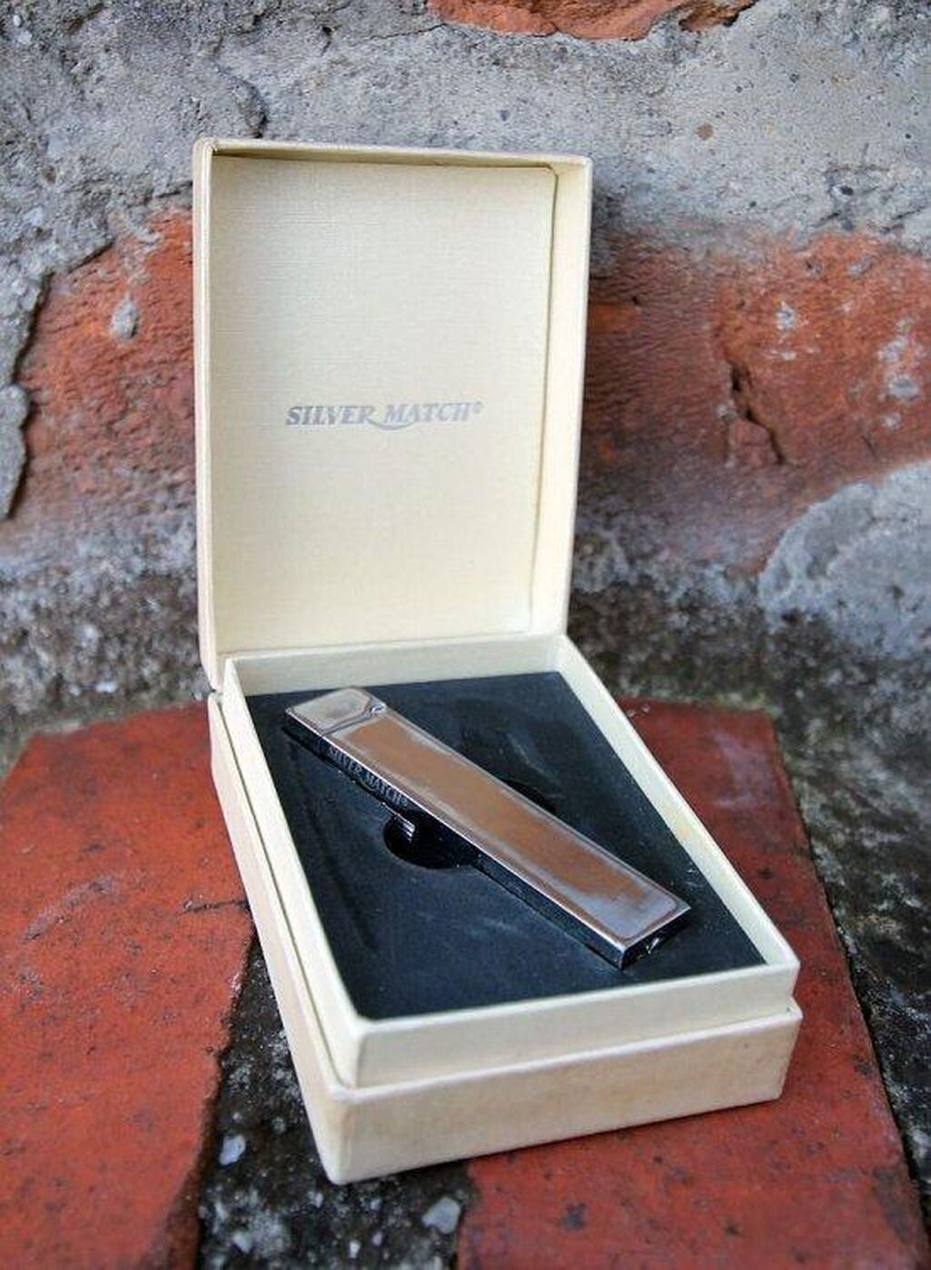 SILVER MATCH upaljač na gas u originalnoj kutiji. LIGHTER GAZ SILVER