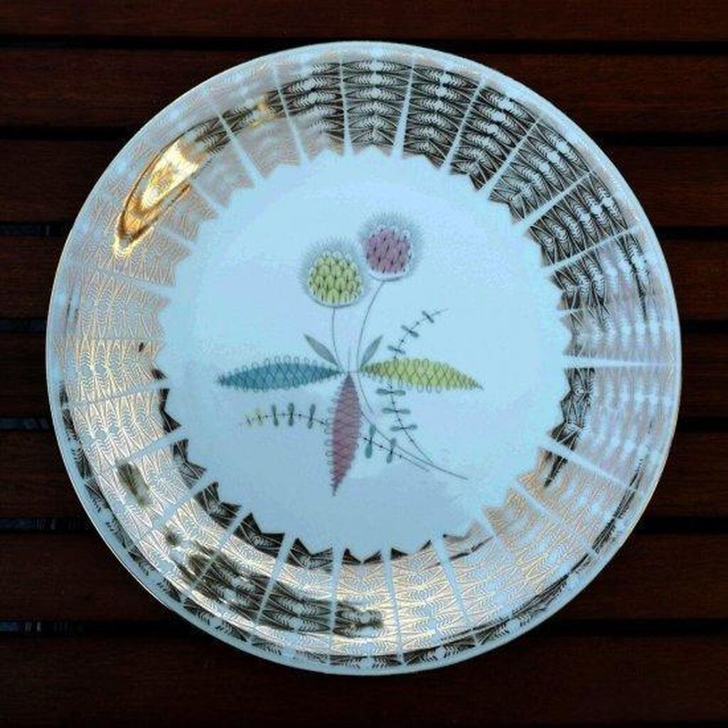 Vintage Suisse Plate Motif Dandelions. Vintage Suisse Plate. Obilna