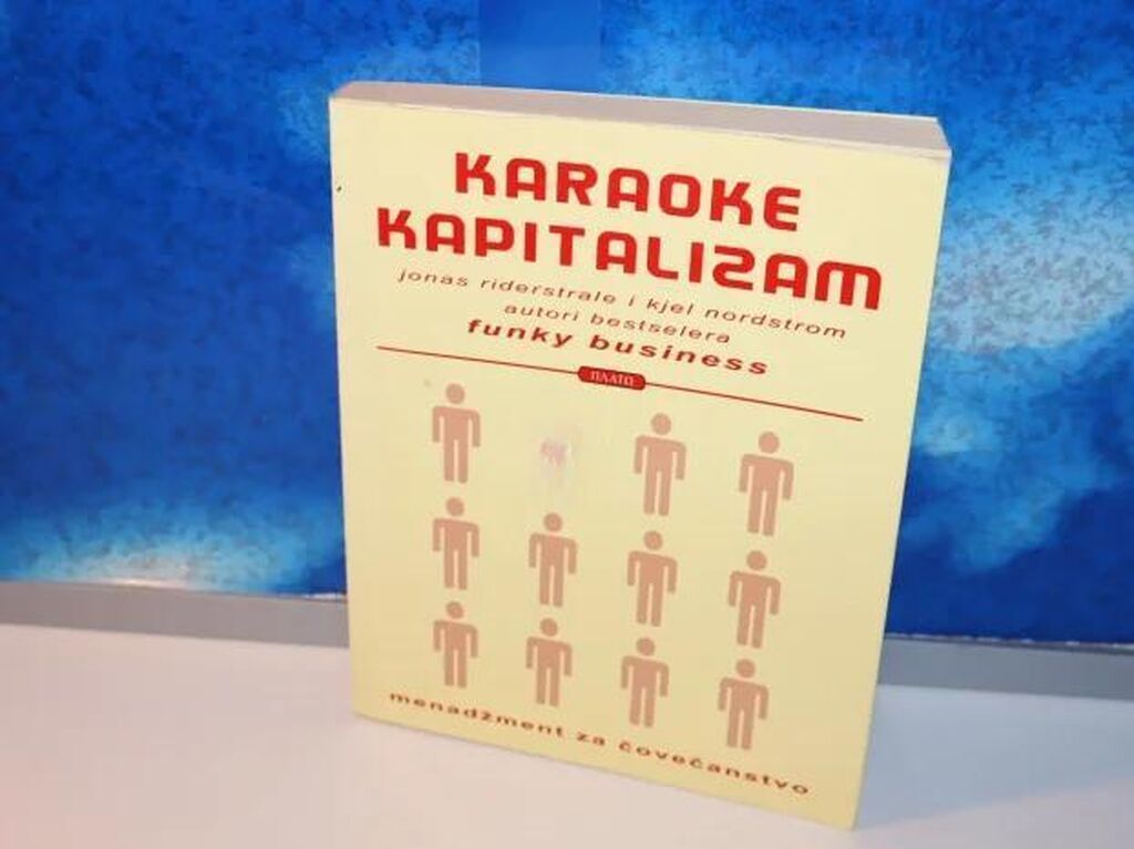 Karaoke kapitalizam fanky businessplatomek povez 21 cmstanje vrlo