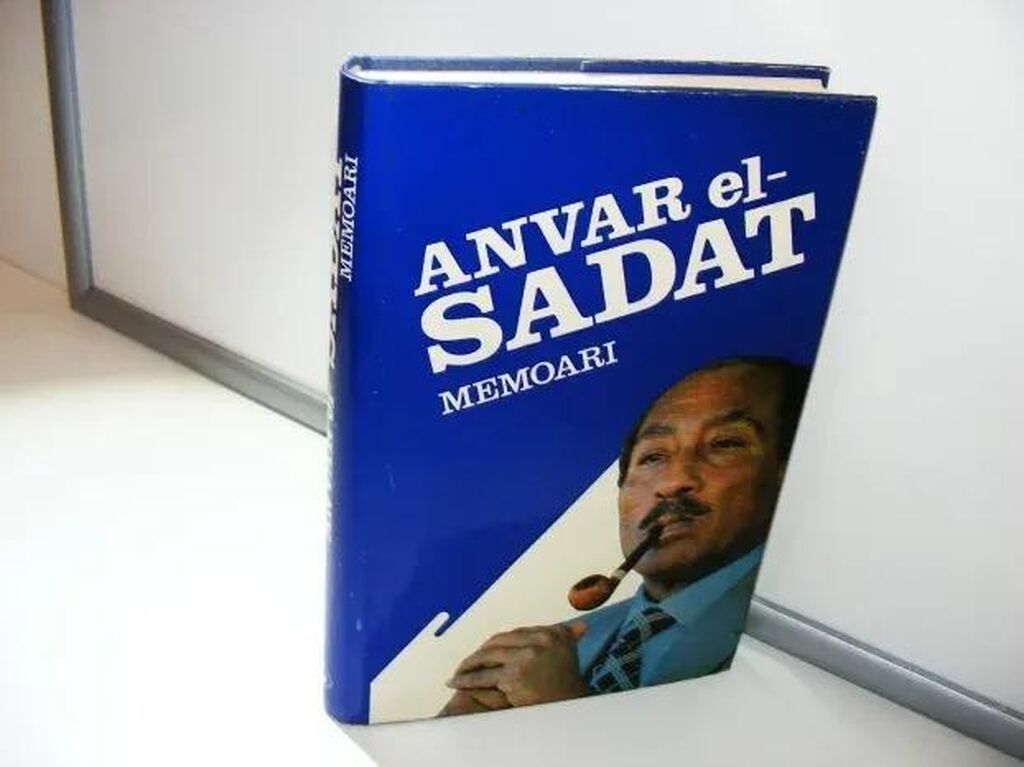 Memoari, Anvar el SadatPlava bibliotekaizdavač: globusgodina: 1979tvrd