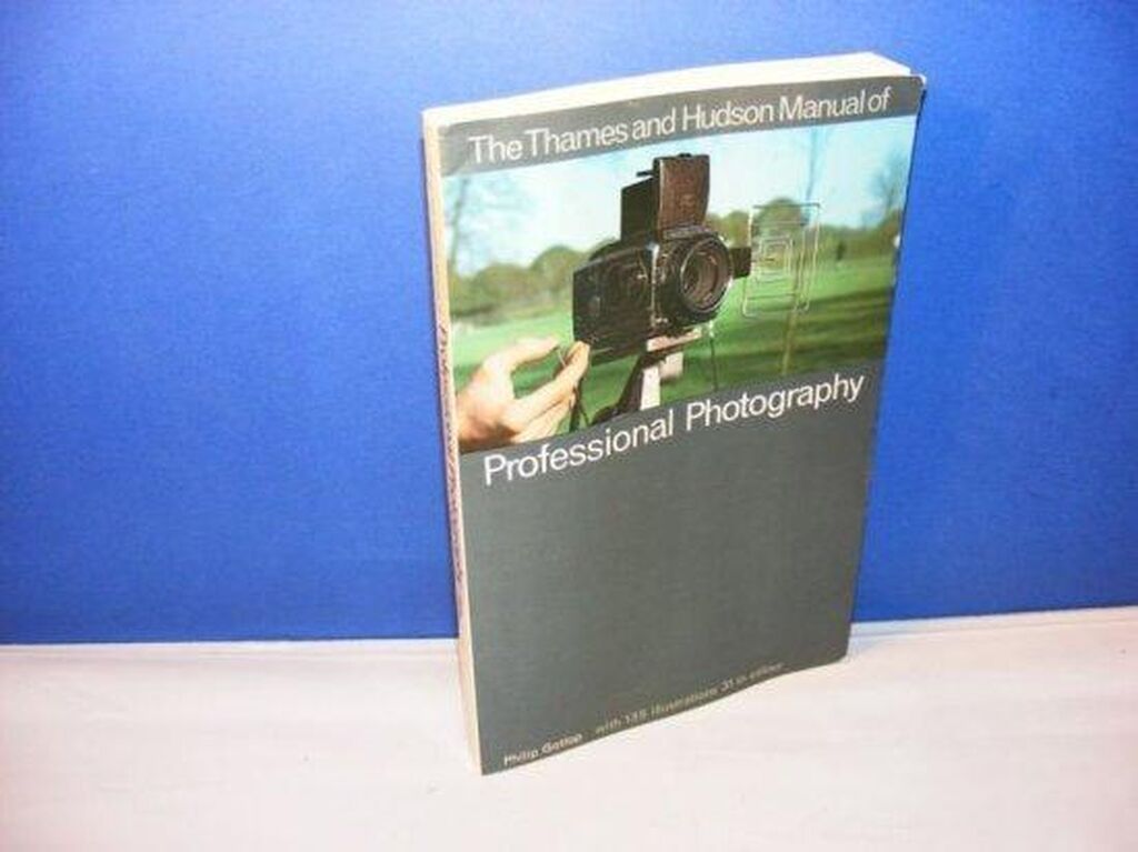 The thames and hudson manual of professional photography with 135