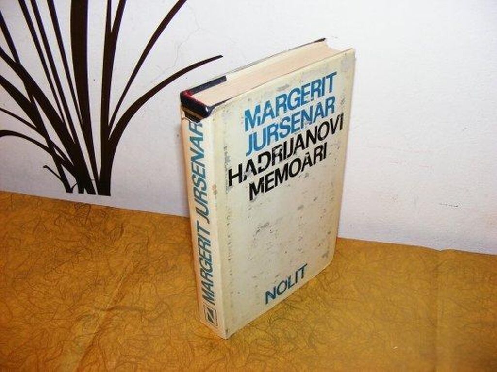 Hadrijanovi memoari Margerit Jursenar Nolit1983. Tvrd povez, omot