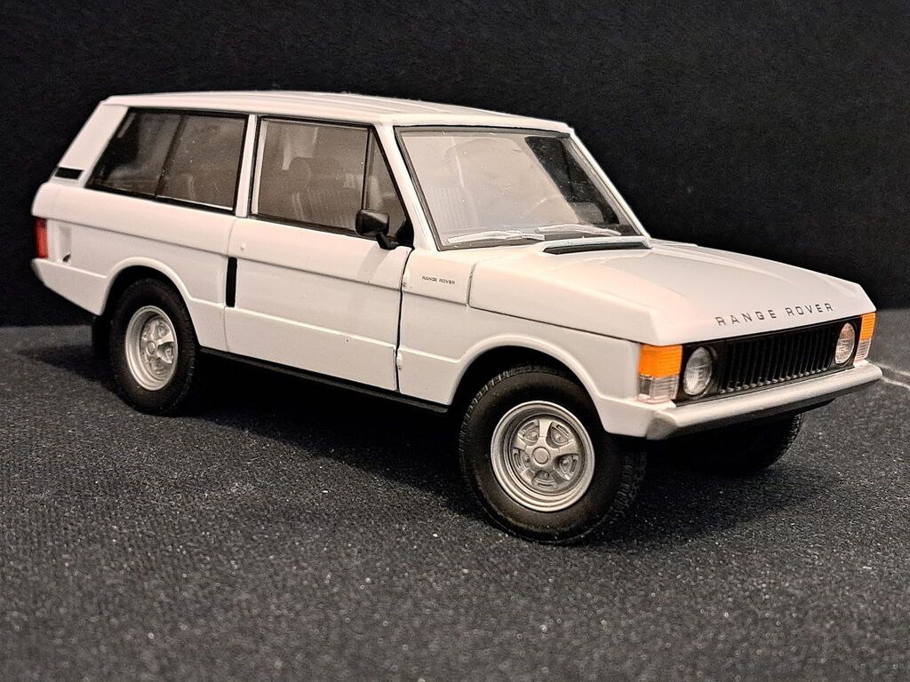 Land Rover RANGE ROVER "1970" 1:24 NOVO! Prvi model RANGE