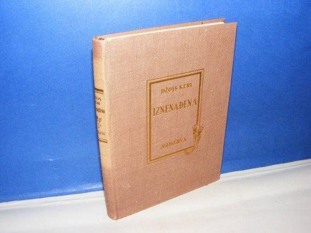 Iznenađena džojs keri minerva 1967 tvrd povez strana 257 stanje vrlo