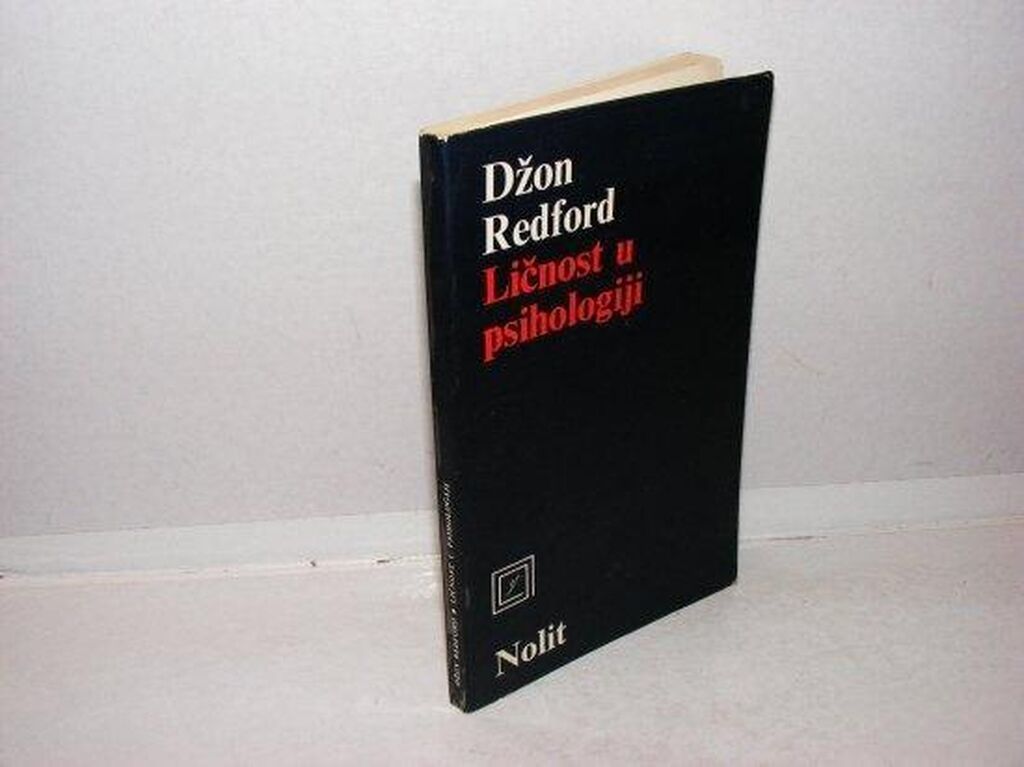 Ličnost u psihologiji džon redford 1979 nolit na dve strane tekst