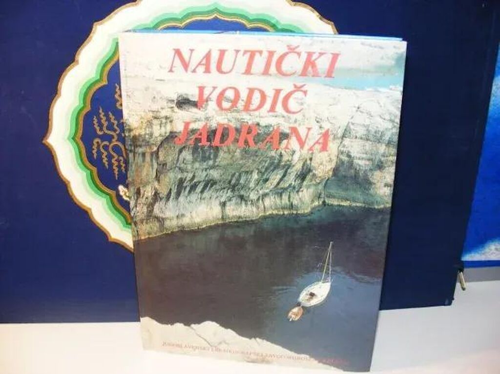 Nautički vodič jadranazagreb 1986 tvrd povezveliki formatstanje kao
