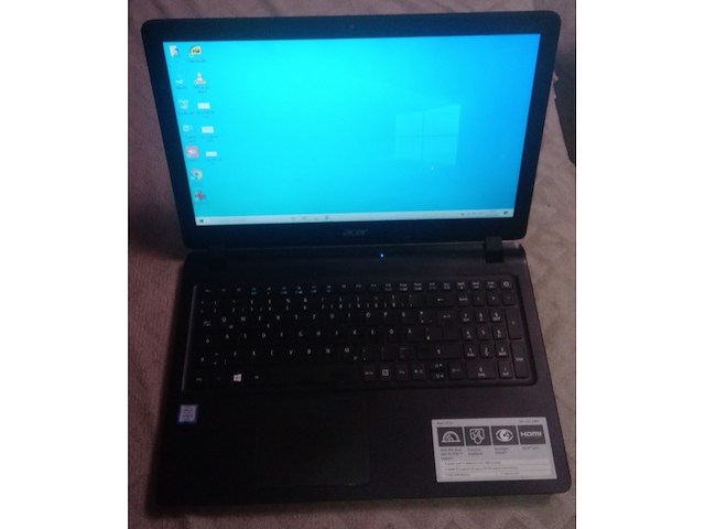 Laptop Acer ES1-572/i3-6006u/8gb ddr4/ssd/bat 5h