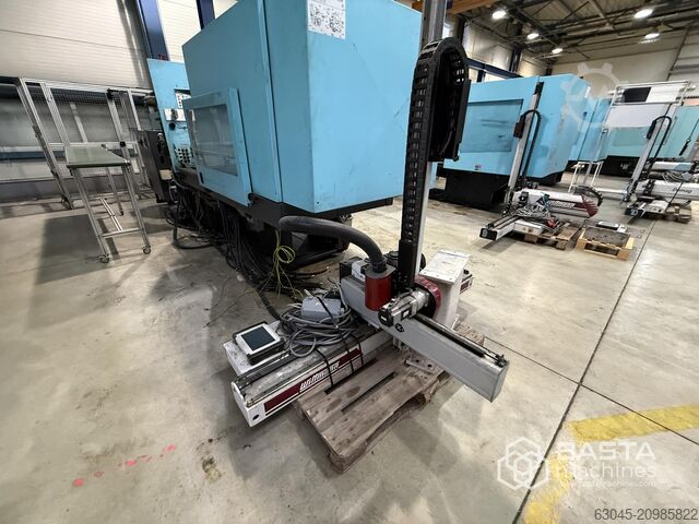 Wittmann W818-7357 (2015)
Wittmann W818