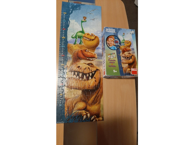 Dinosaurus puzzla-metar 150kom.