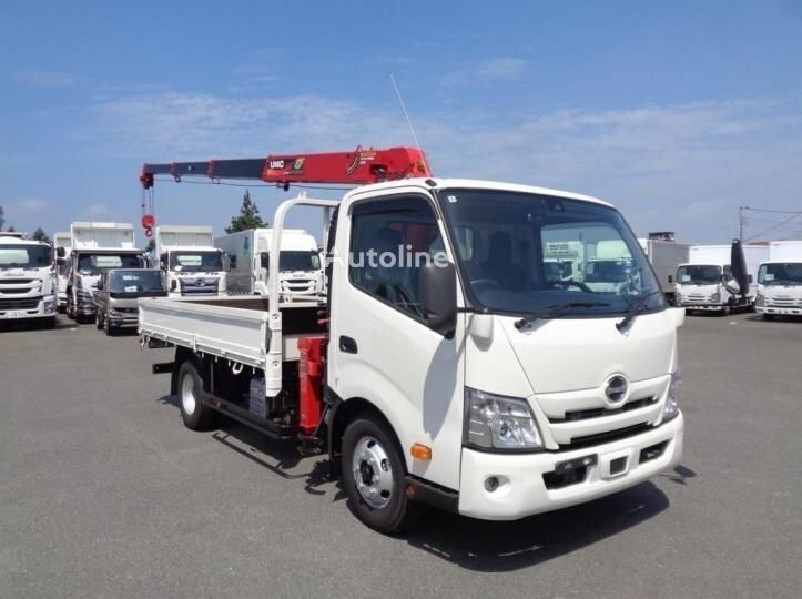 Hino DUTRO kiper