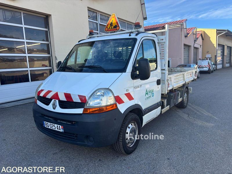 Prodaje se Renault MASTER kamion kiper < 3.5t na aukciji