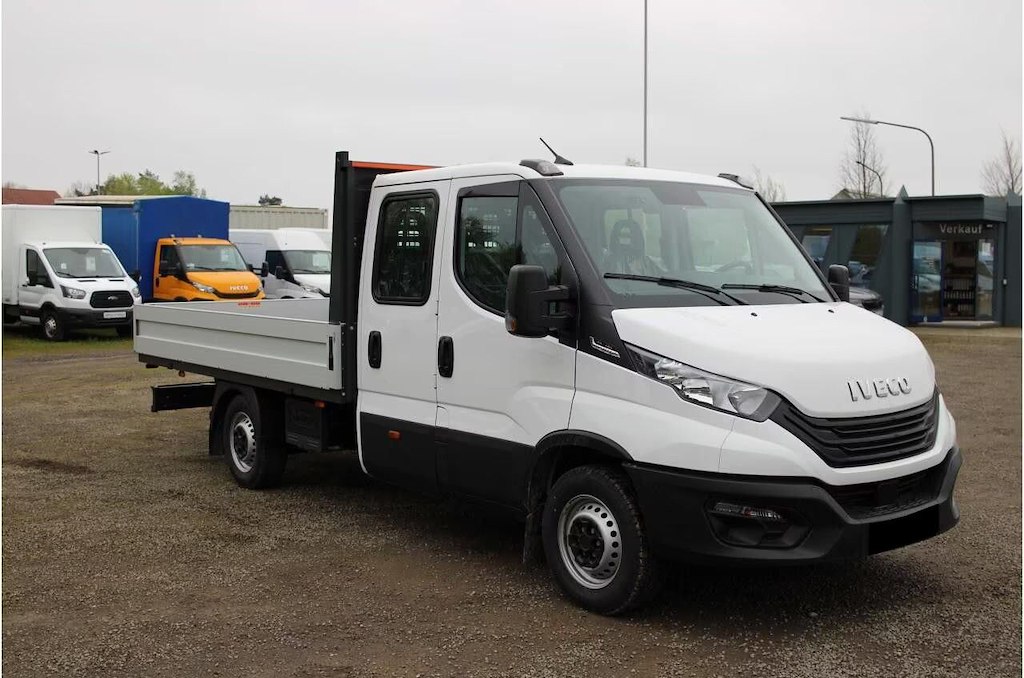 IVECO Daily 35S18A8P Luftf / Doka kamion s ravnom platformom < 3.5t