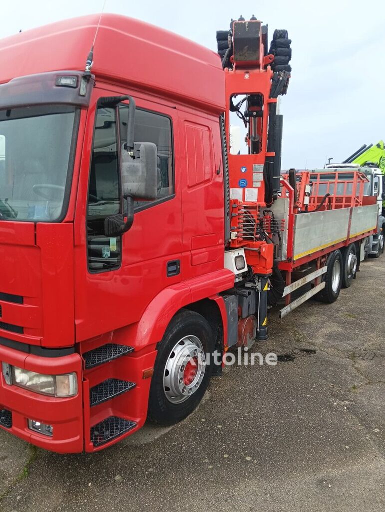 IVECO 240E38 S71E2 kamion s ravnom platformom