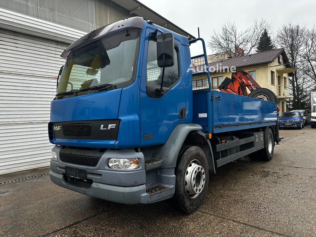 DAF LF 55 250 kamion s ravnom platformom