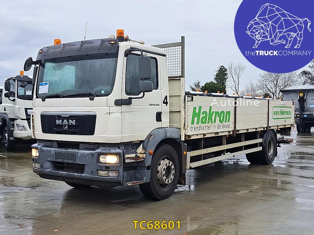 MAN TGM 290 kamion s ravnom platformom