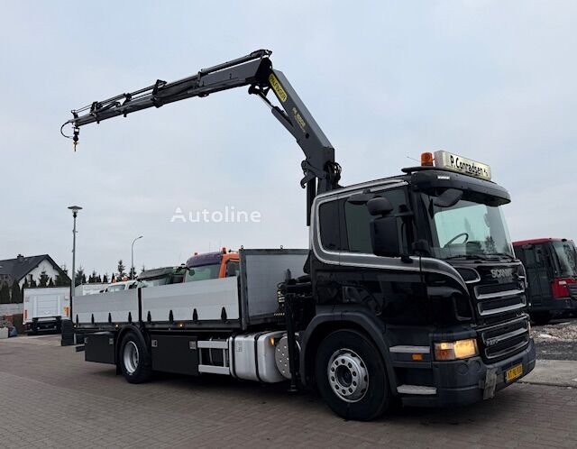 Scania P 270 kamion s ravnom platformom