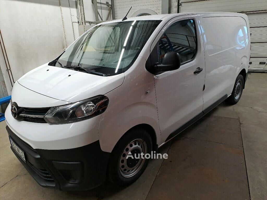 Toyota Proace minibus furgon