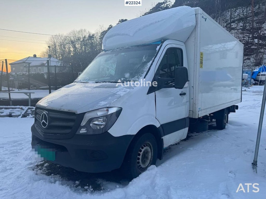 Mercedes-Benz 2018 Mercedes Sprinter Skapbil med lift og sidedør kamion furgon