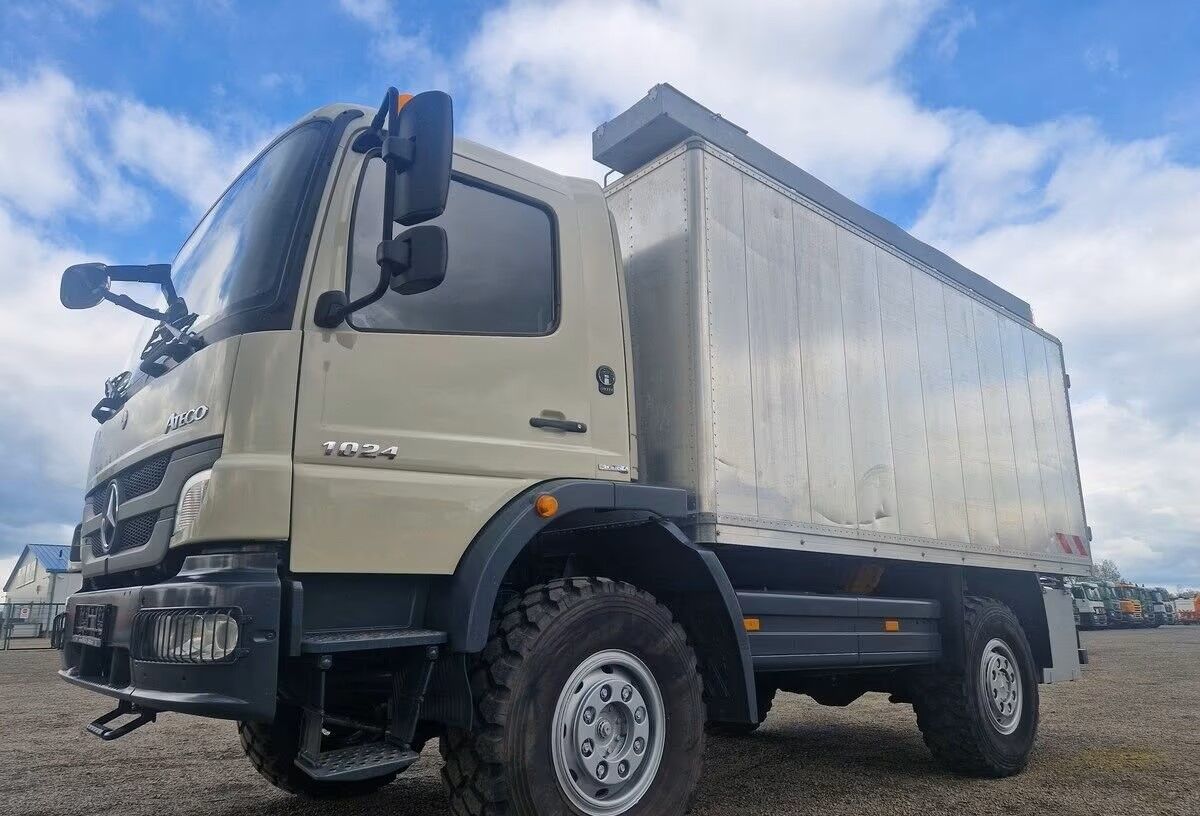 Mercedes-Benz Atego 1024 / 4x4 / Service truck kamion furgon