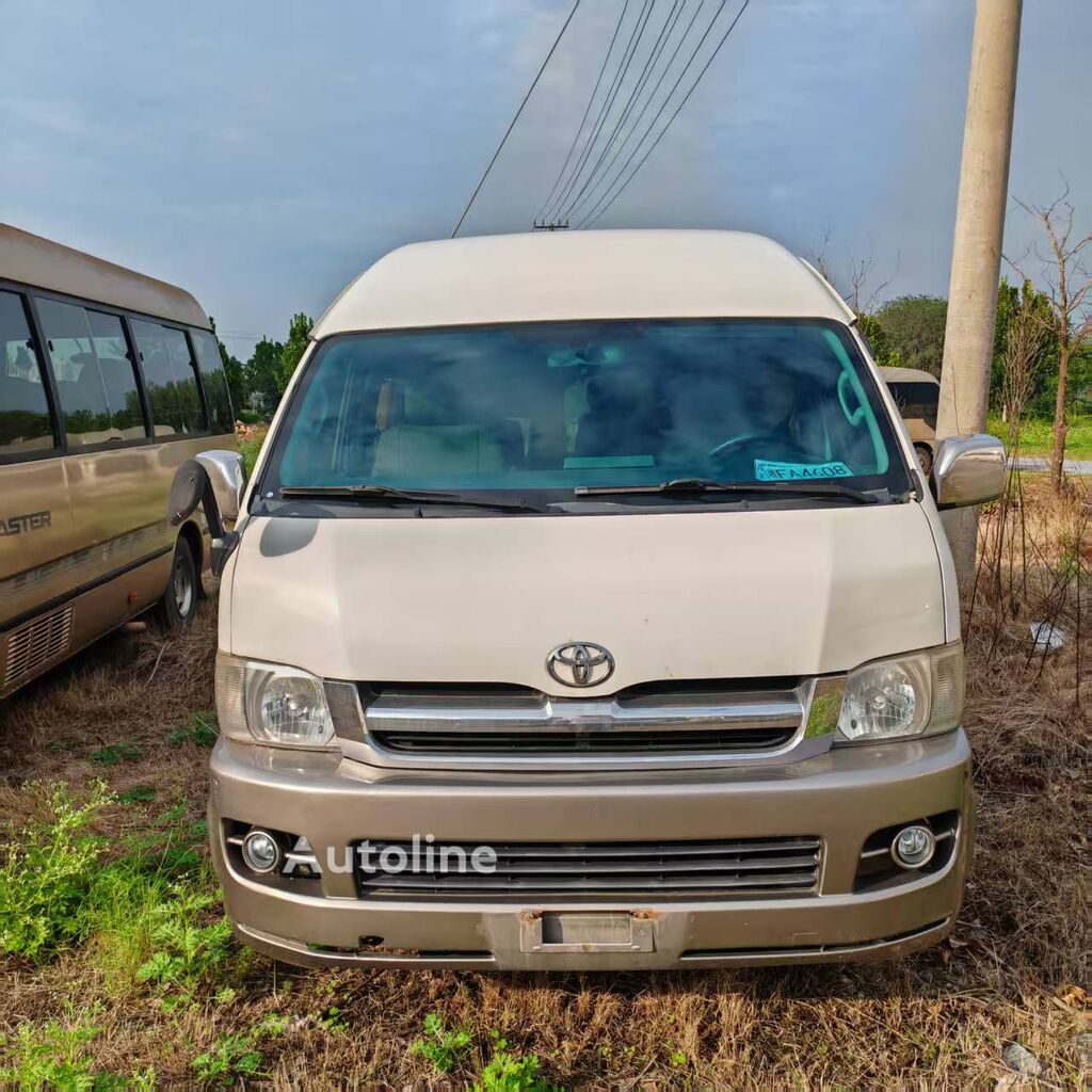 Toyota Hiace putnički minibus