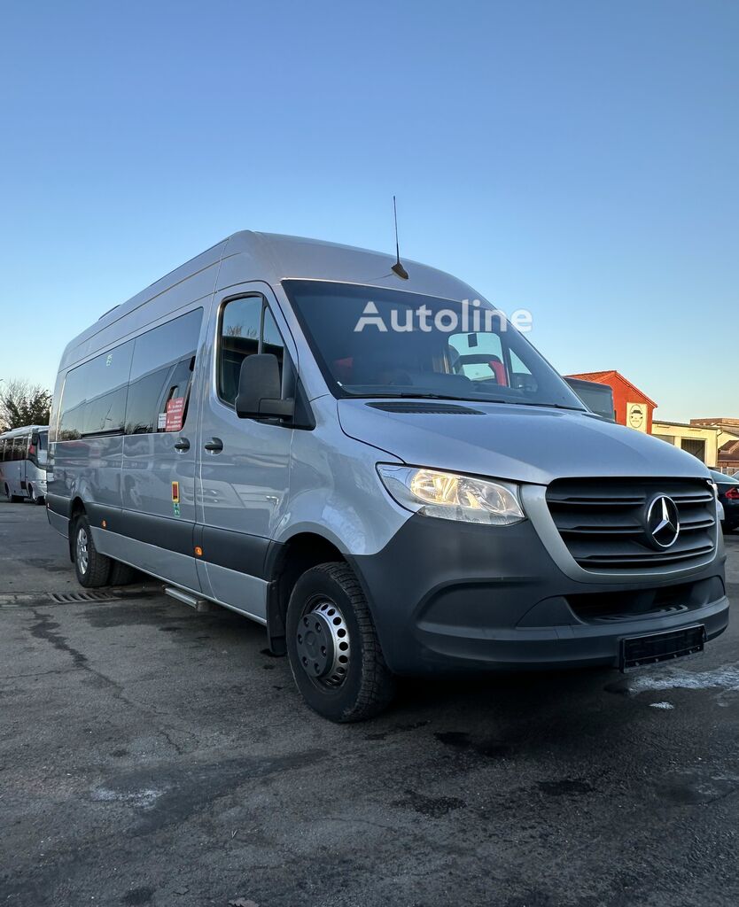 Mercedes-Benz Sprinter Transfer 45 LL / 516 putnički minibus