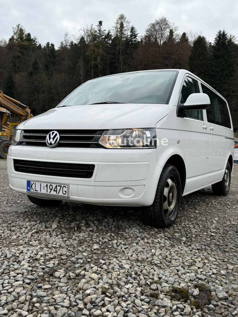 Volkswagen Caravelle putnički minibus