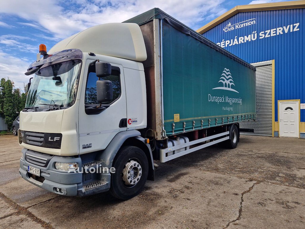 DAF LF 55 300 9m long EU5 kamion sa klizna zavesa cerada