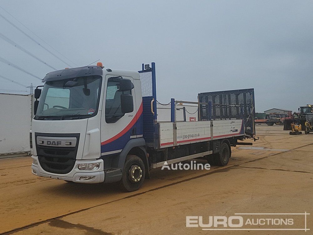 Prodaje se DAF 210 autotransporter na aukciji