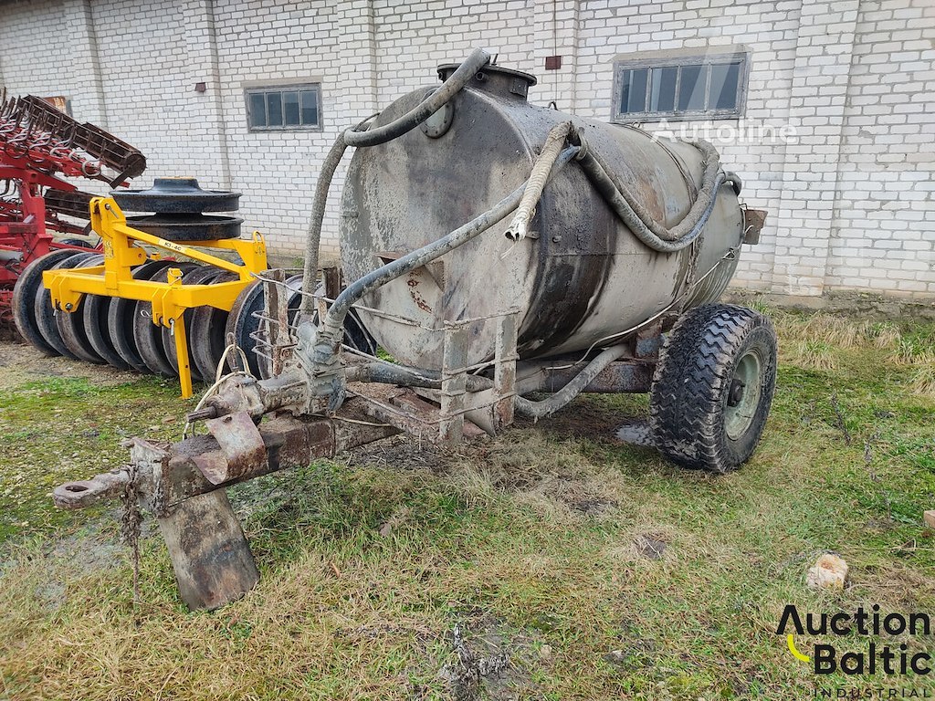 Prodaje se Trailer - tank prikolicu kiper na aukciji