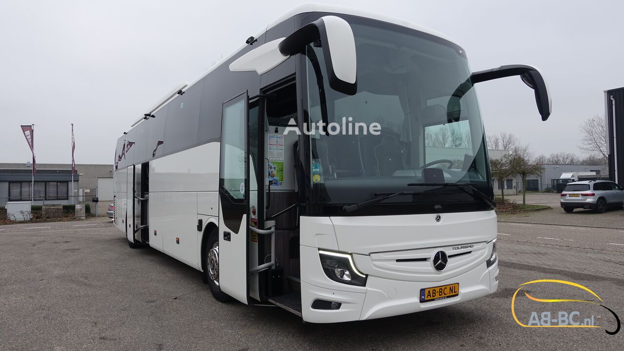 Mercedes-Benz Tourismo RHD turistički autobus