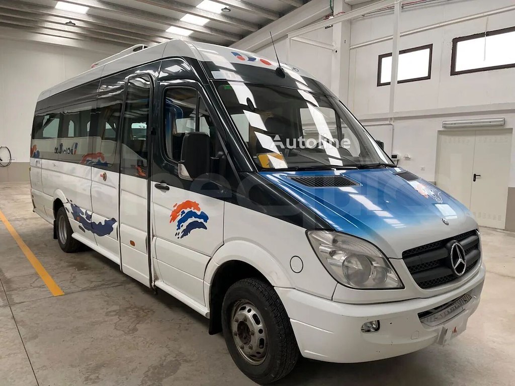 Mercedes-Benz Sprinter školski autobus