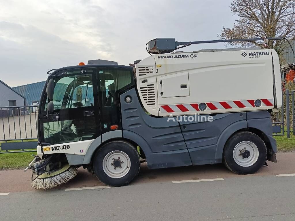 Mathieu grand azura MC 400 sweeper bezemwagen veegmachine vozilo za čišćenje ulica