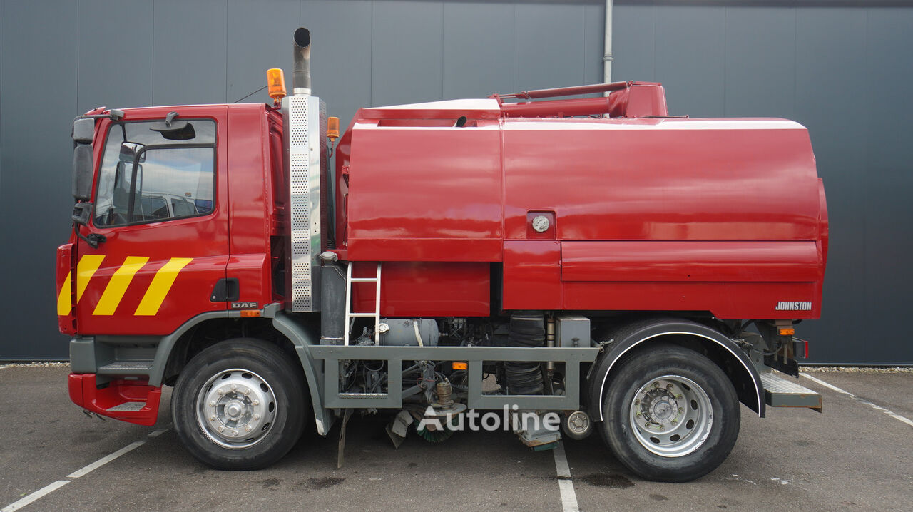 DAF 65.180 ATI right-hand drive street sweeper truck vozilo za čišćenje ulica
