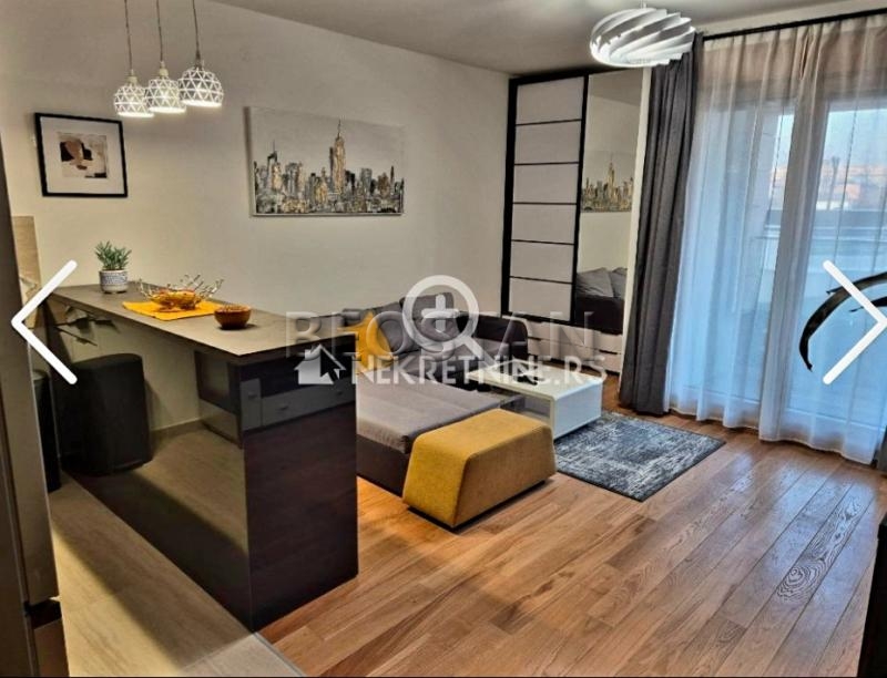 Novi Beograd - Wellport kula #66141
600 €