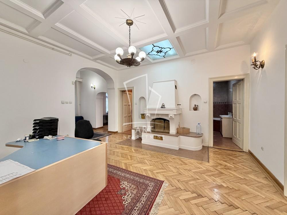 Izuzetan salonski stan ID#13795
855.000 €