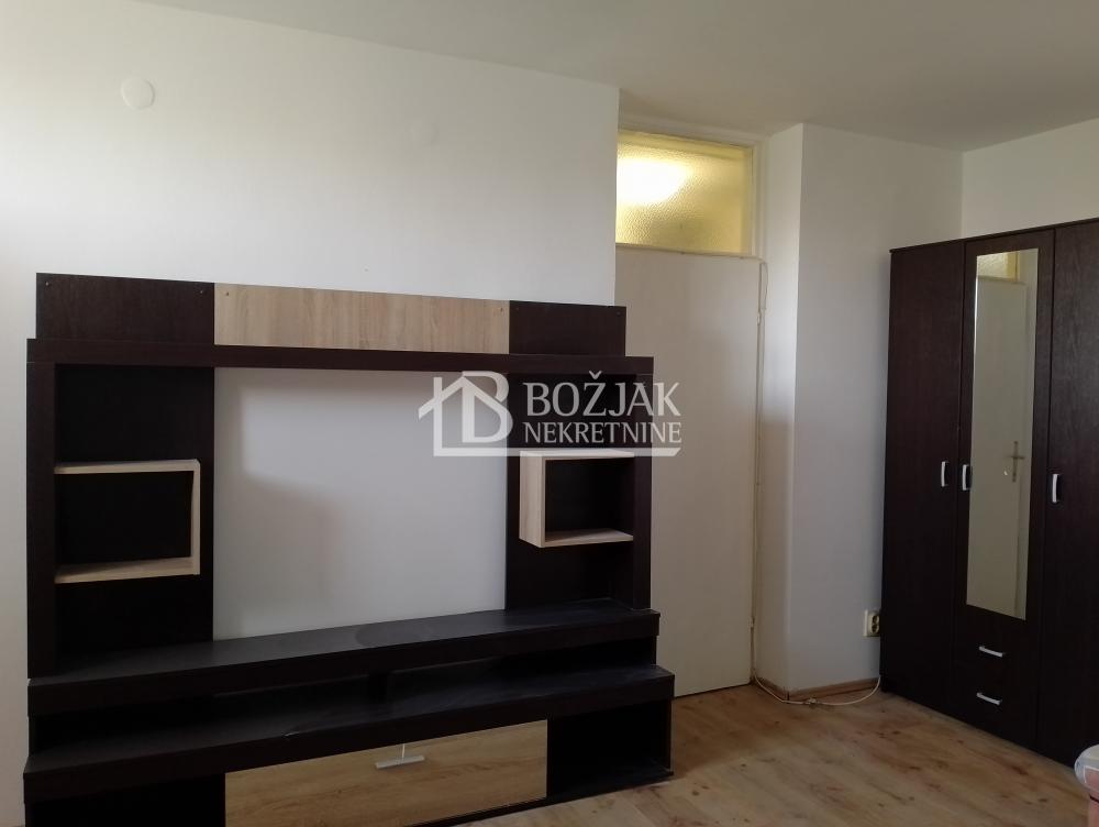 Jednosoban stan, 4. Juli ID#2553
40.000 €