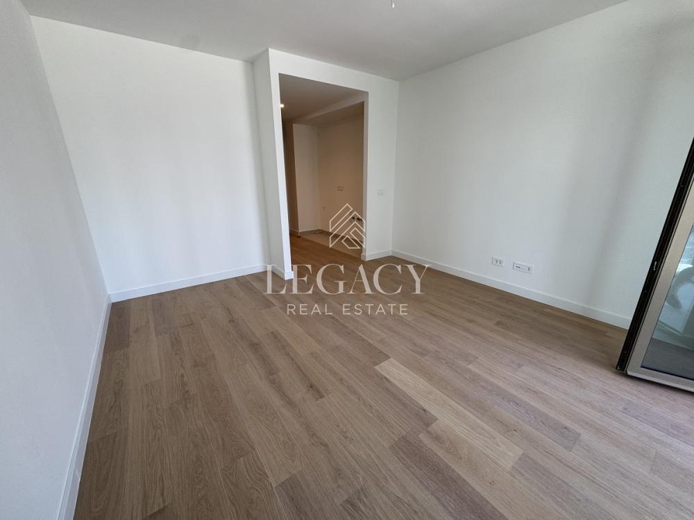 Hitna prodaja, Queen's Park, useljiv ID#1160
180.000 €