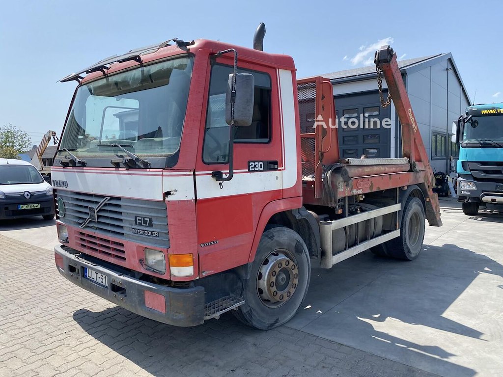 Volvo FL 7 4x2 Láncos konténeres kamion autopodizač kontejnera