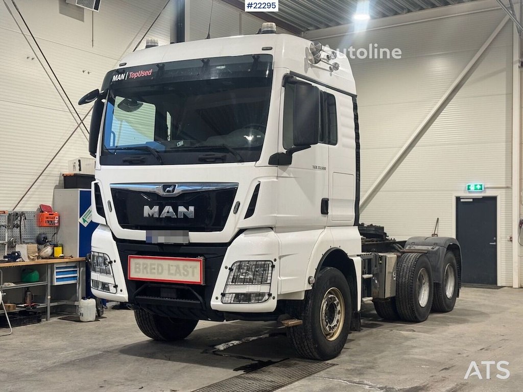 MAN TGX33.500 6x4 Trekkvogn tegljač