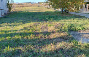 Uknjižen građevinski plac sa odličnom pozicijom na Karagači.